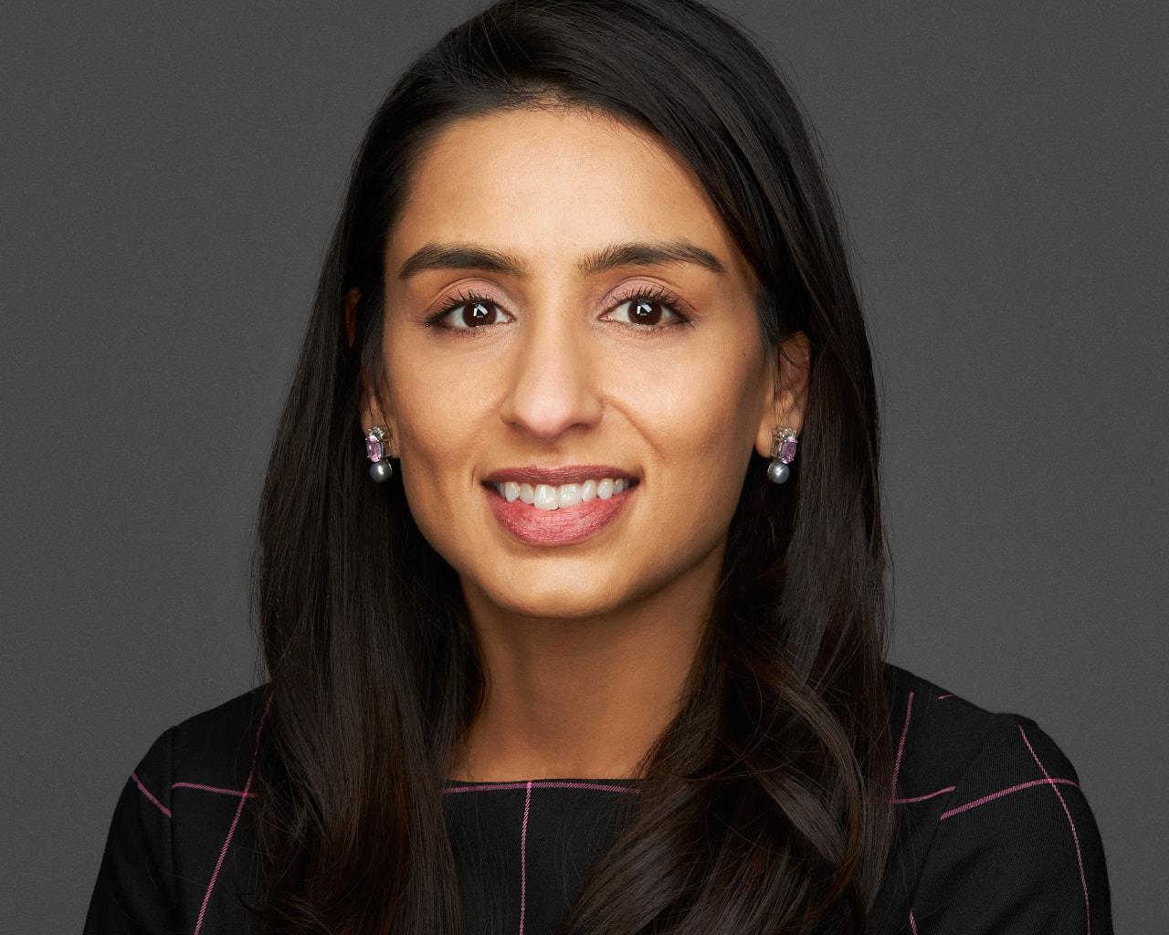 Modern Headshots for Business Professionals in Alexandria VA
